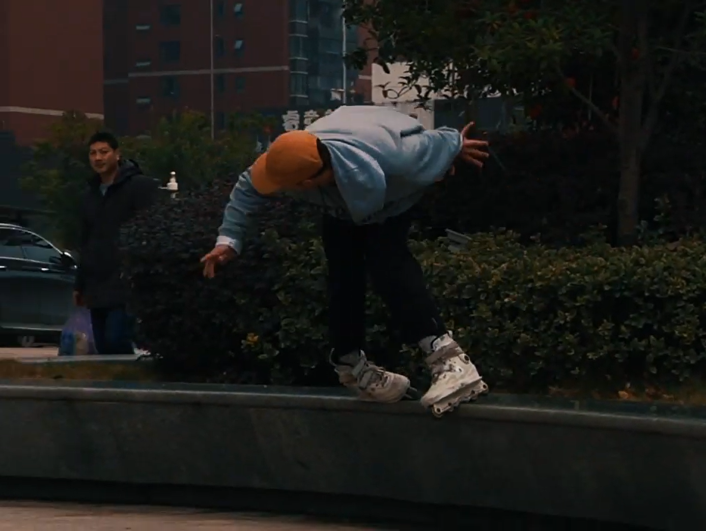 NEON INLINE FEATURING JOSH NIELSEN & ROB KELLETT – Be-Mag