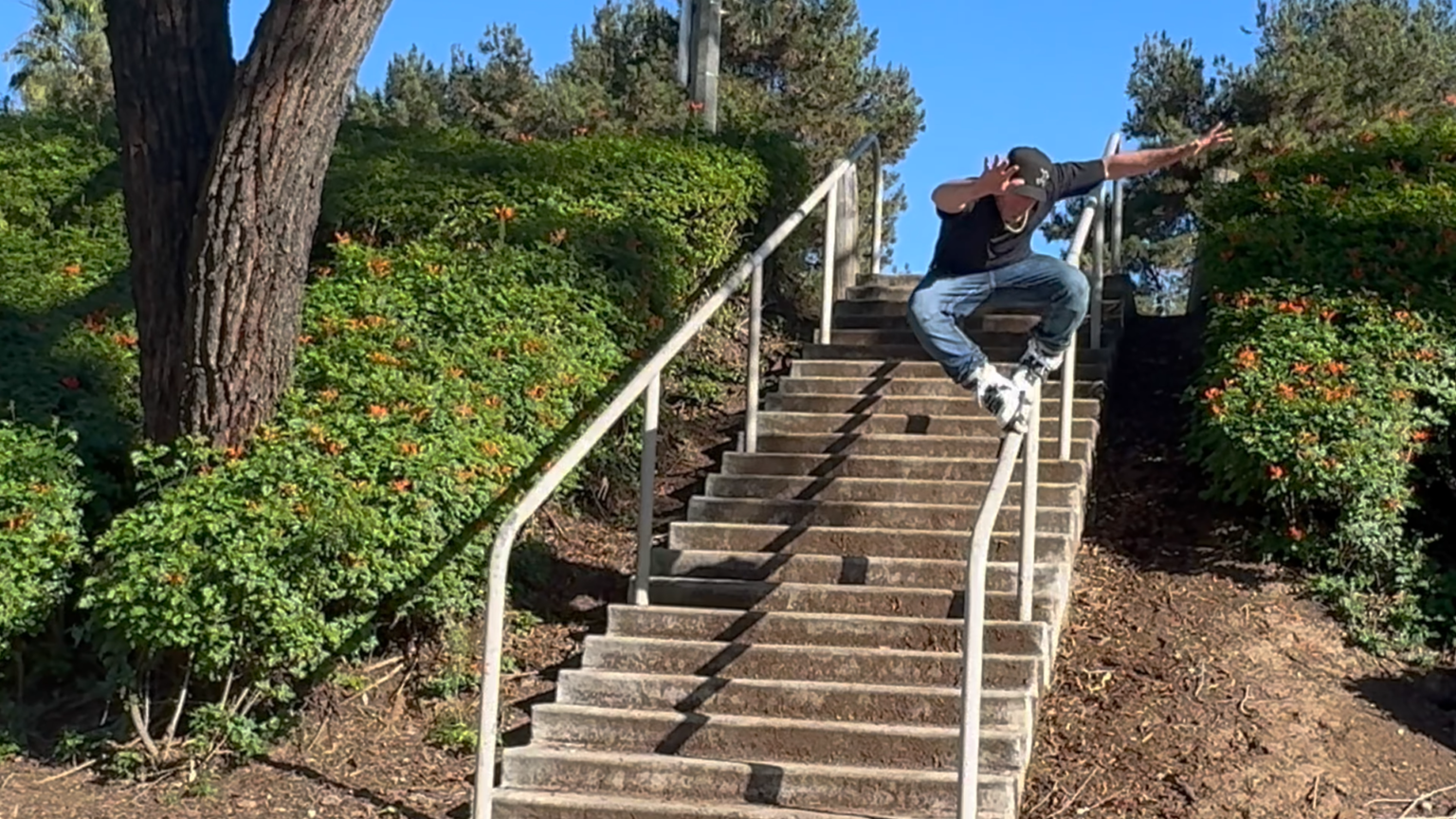 MIKE FRENCH | THE SHOW GOES ON – Be-Mag